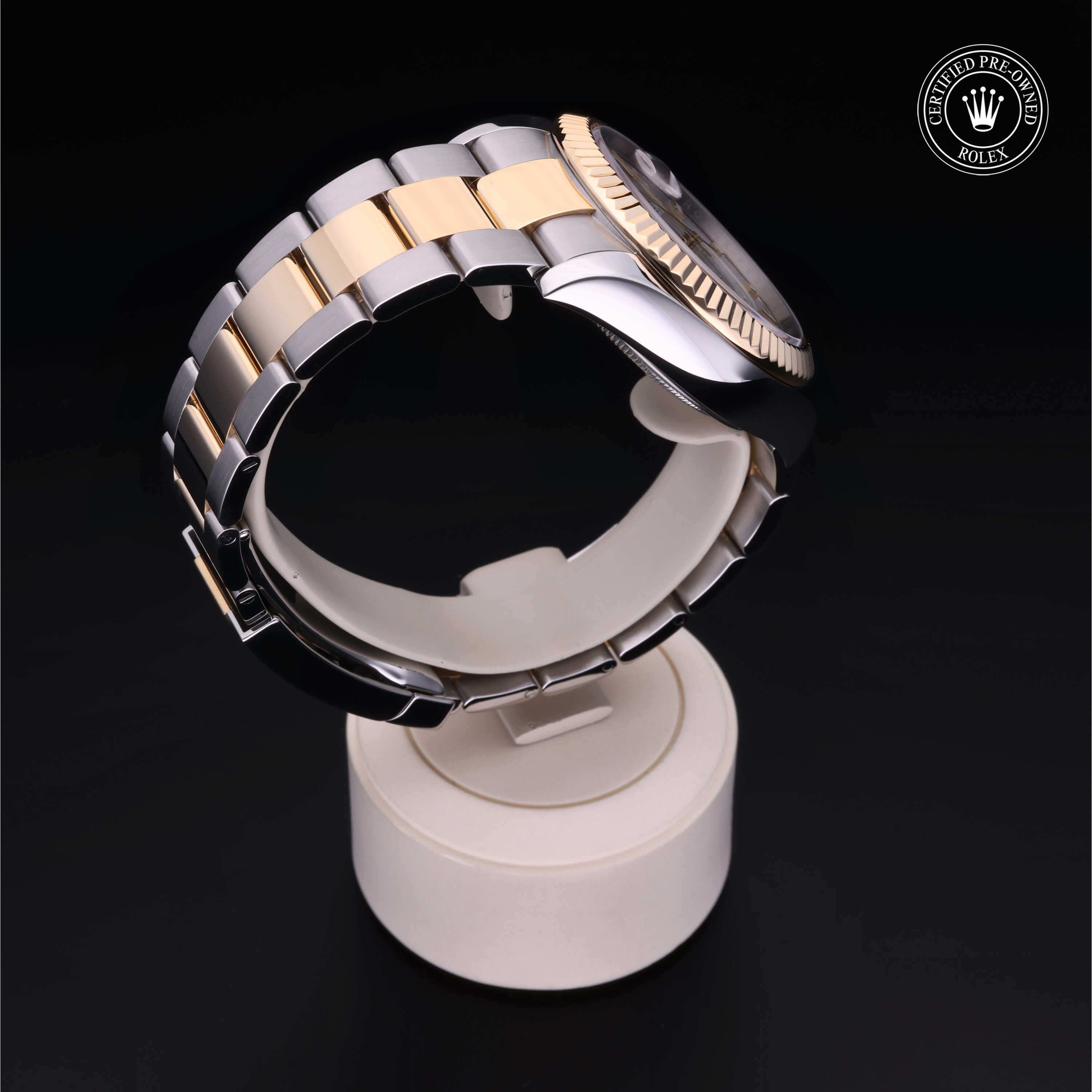 Rolex Certified Pre-Owned Sky-Dweller (326933)