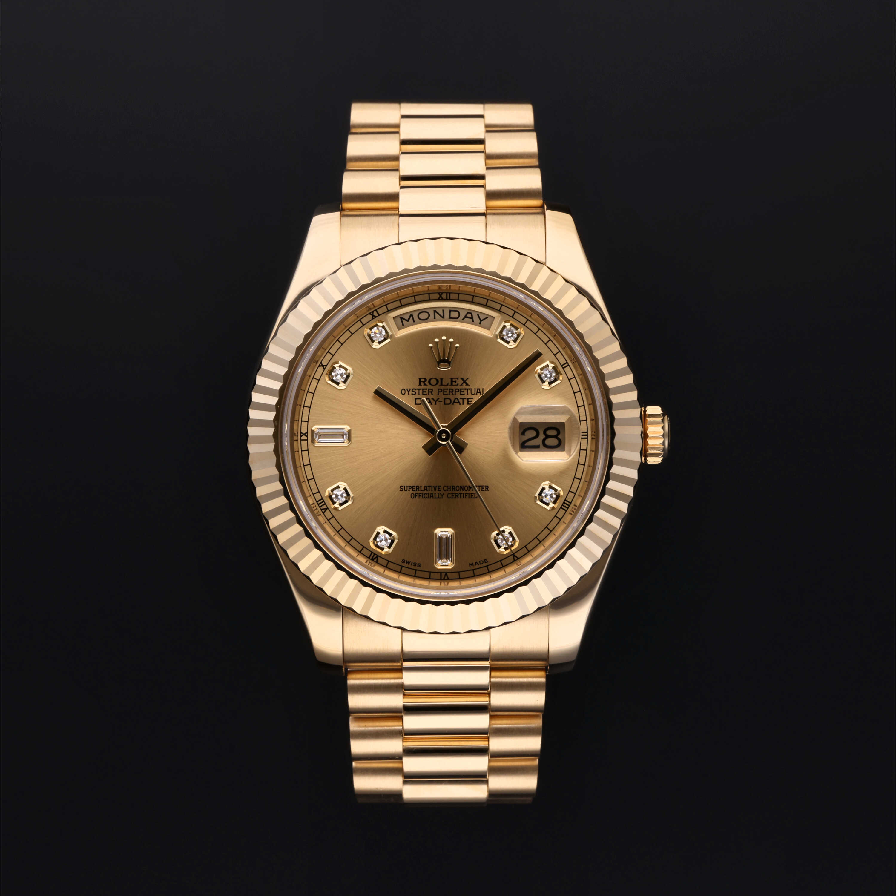 Pre-Owned Rolex Day-Date II (218238)
