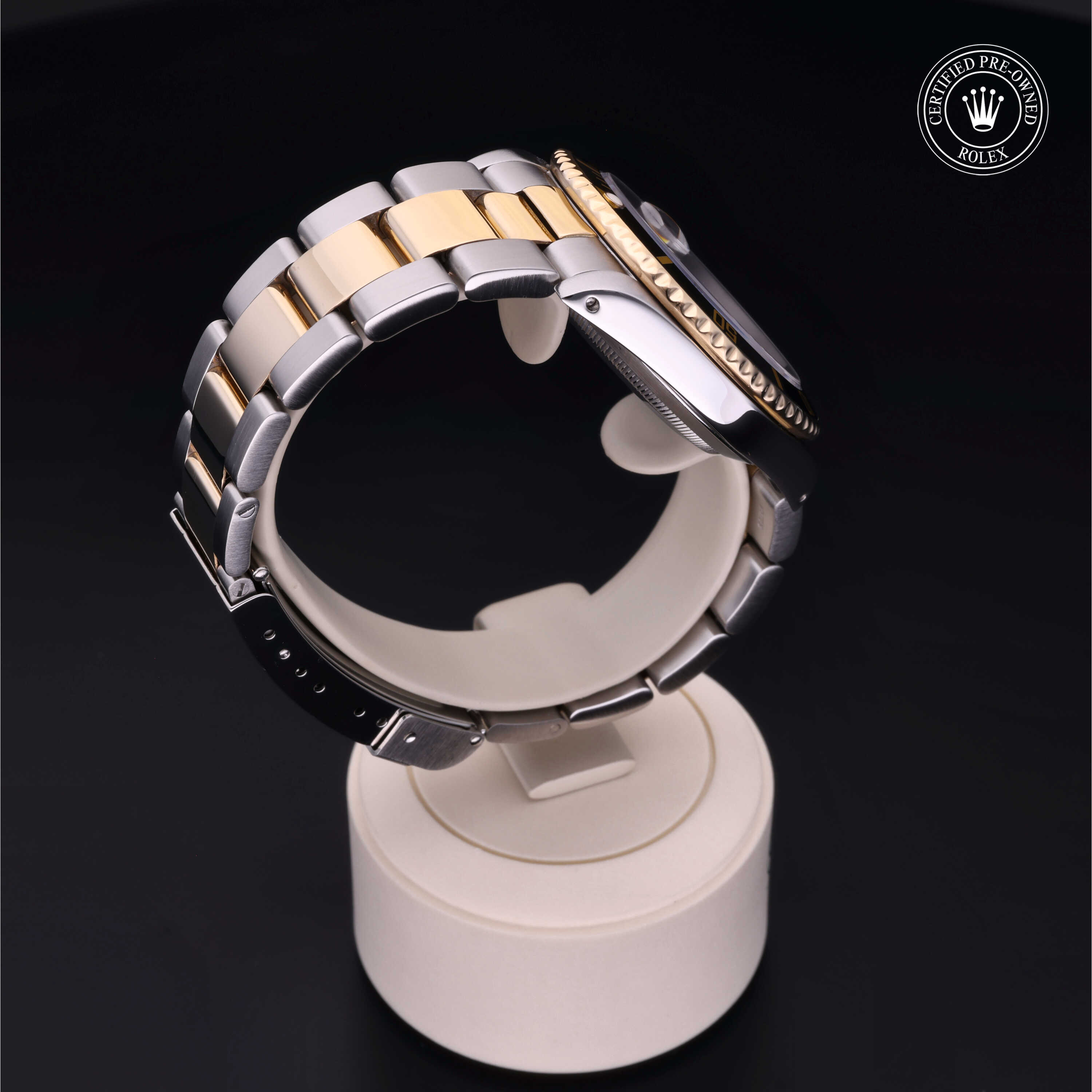 Pre-Owned Rolex Submariner (16613LN)